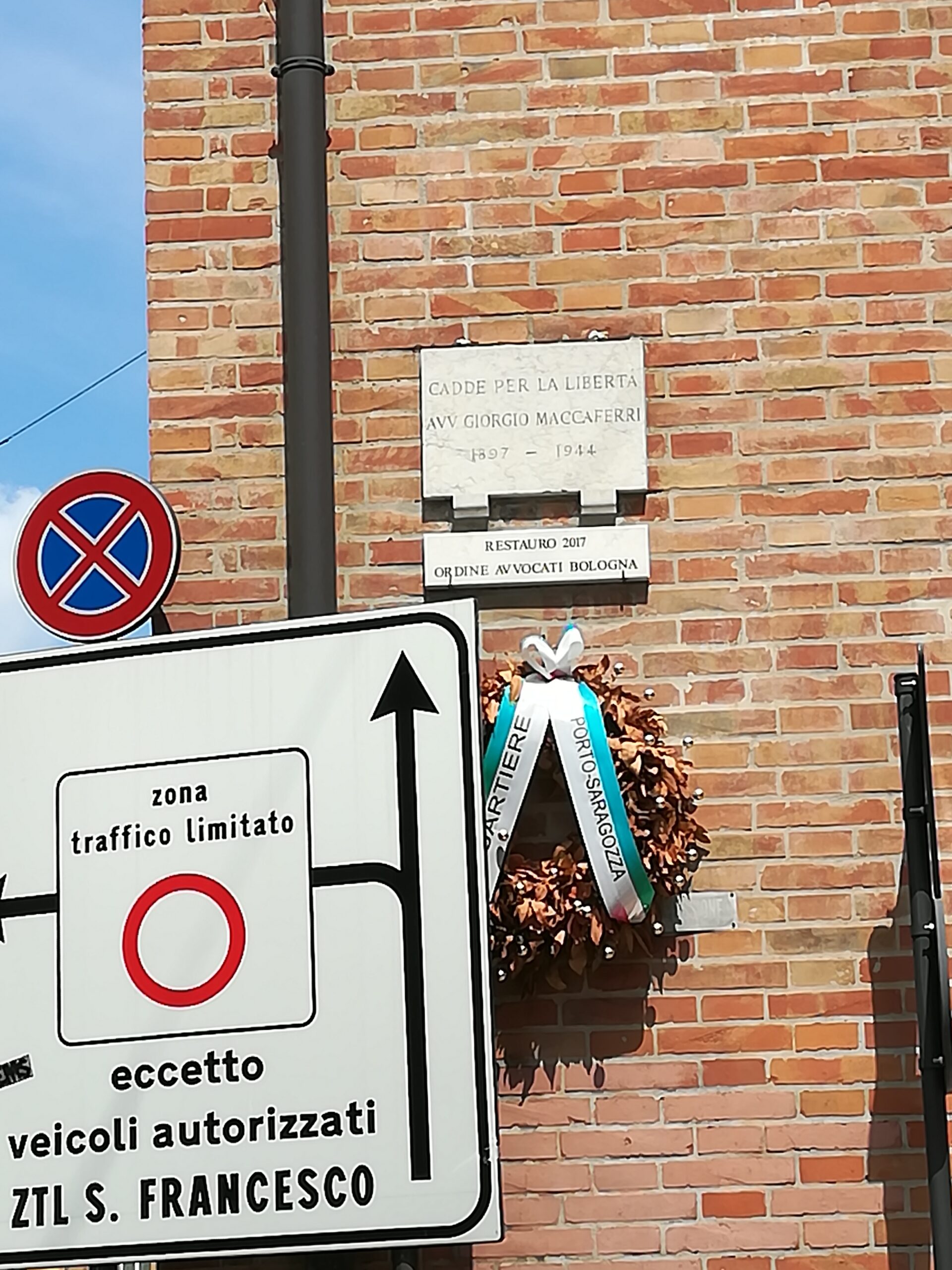 Zona A Traffico Limitato Bologna